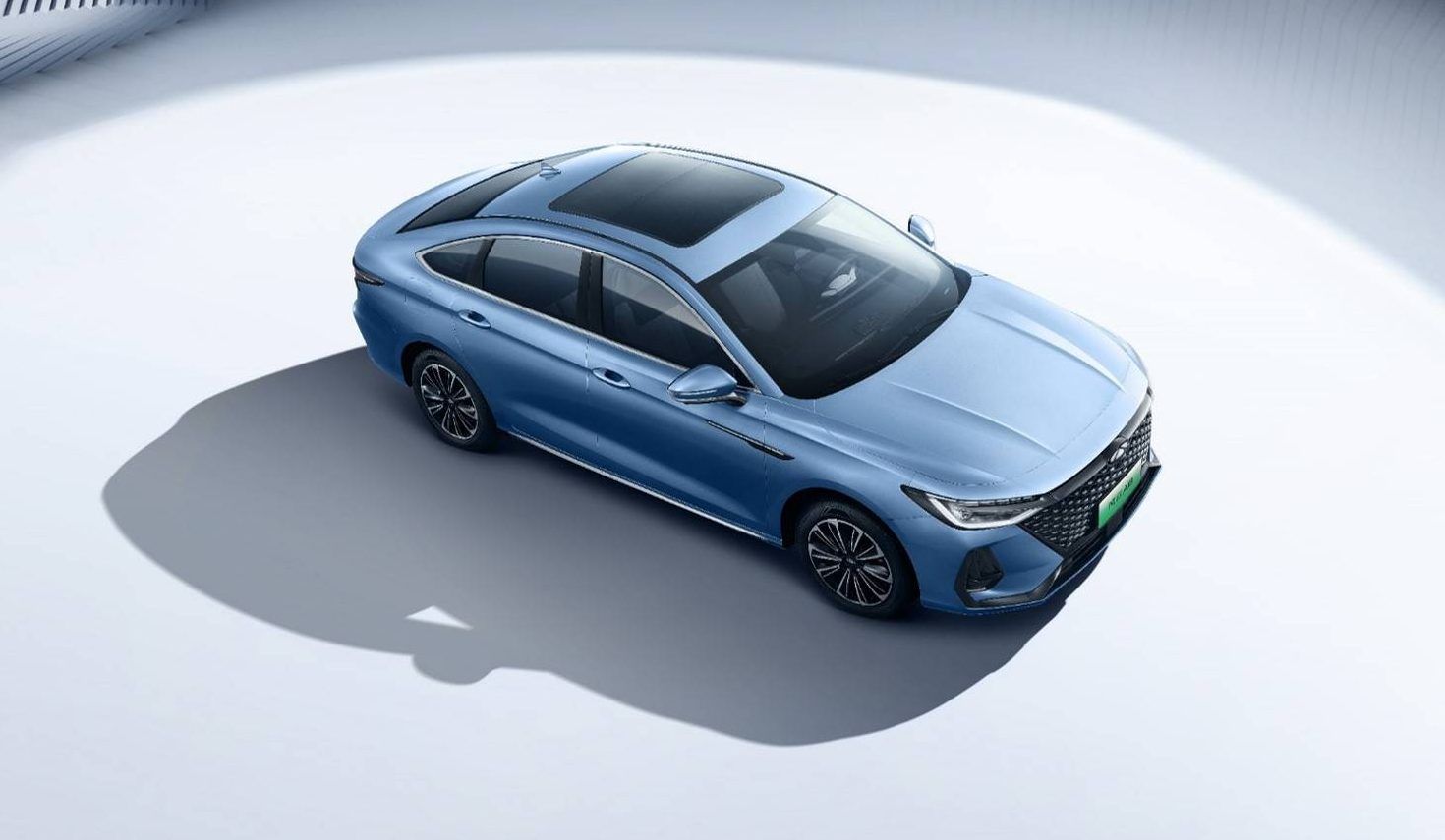 Arrizo 8 PHEV 1400 kilometre menzil sunuyor - www.autohaber.com.tr